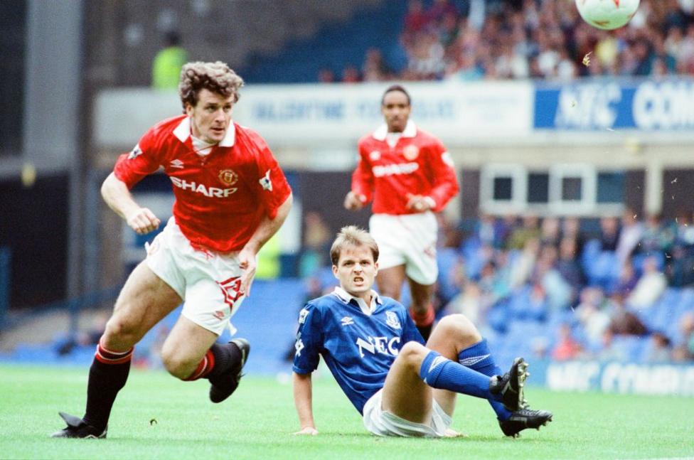 Profiad emosiynol cael cyfarchion gan gyn-ddisgybl...Mark Hughes - BBC ...