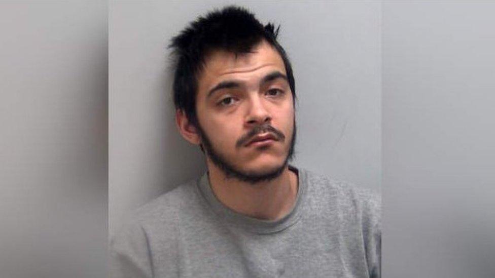 Canvey Island: Man jailed for murdering former doorman at pub - BBC News