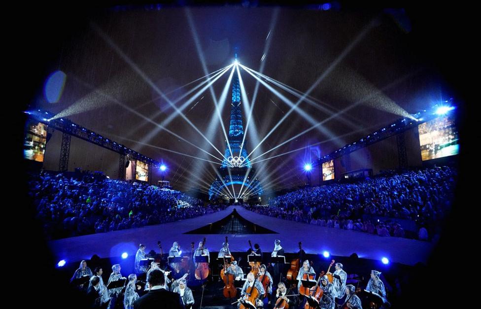 Spectacular photos from the Paris 2024 Olympic opening ceremony - BBC News