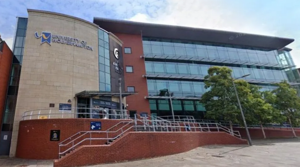 Wolverhampton University announces plans to close buildings - BBC News