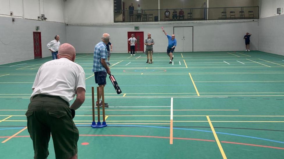 Walking cricket to be prescribed to Gloucestershire men on NHS - BBC News