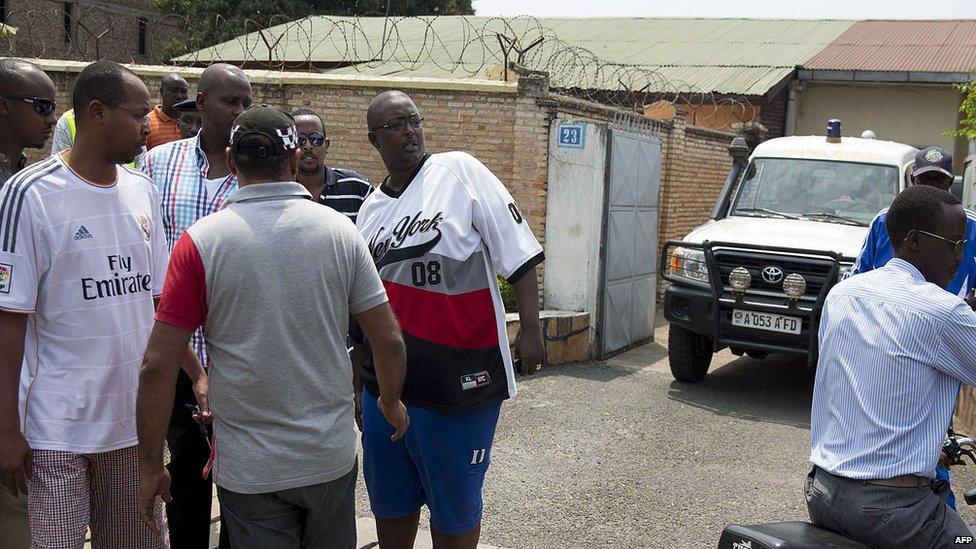 Ex-army chief Col Jean Bikomagu shot dead in Burundi - BBC News