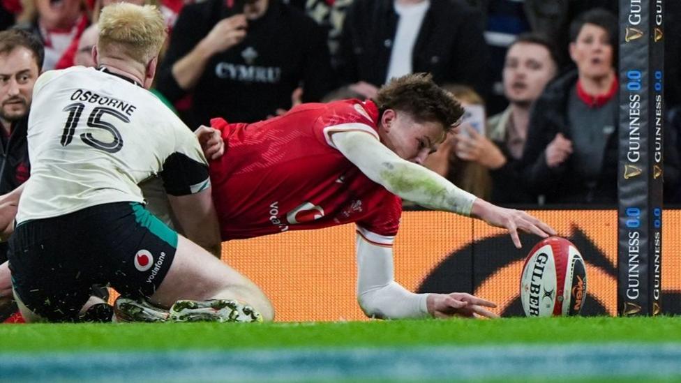 Ellis Mee: New Wales wing reflects on rapid rise to international rugby ...