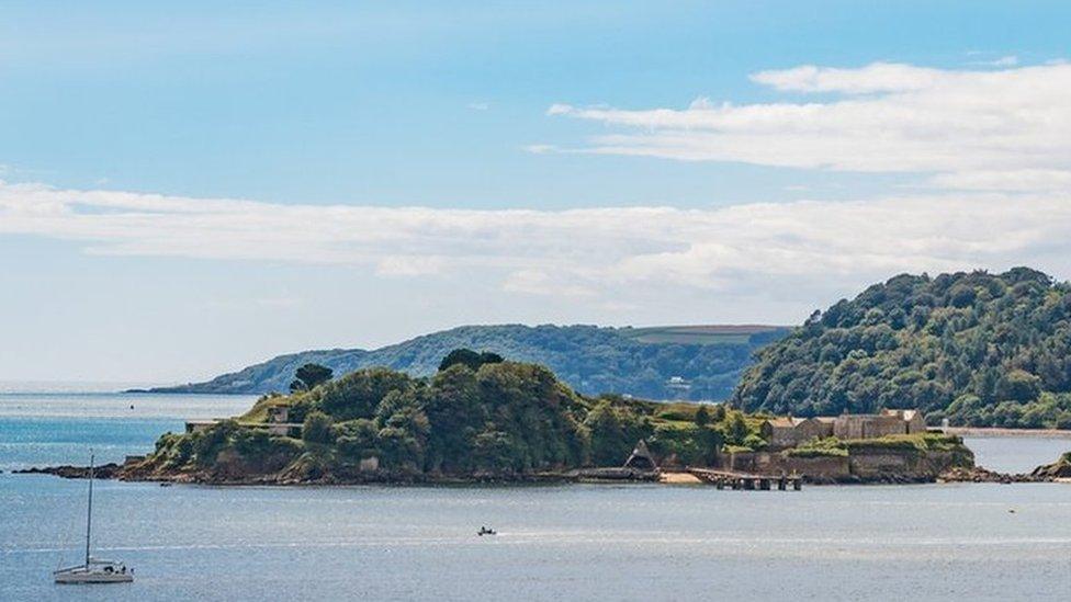 Drake's Island welcomes visitors for first time in 30 years - BBC News