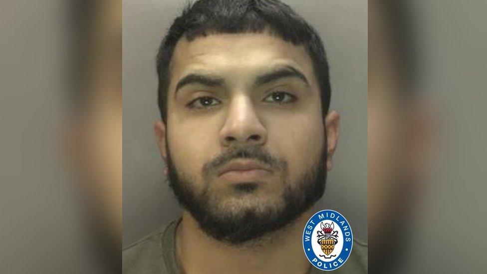 Driver jailed for killing man with punch in Oldbury - BBC News