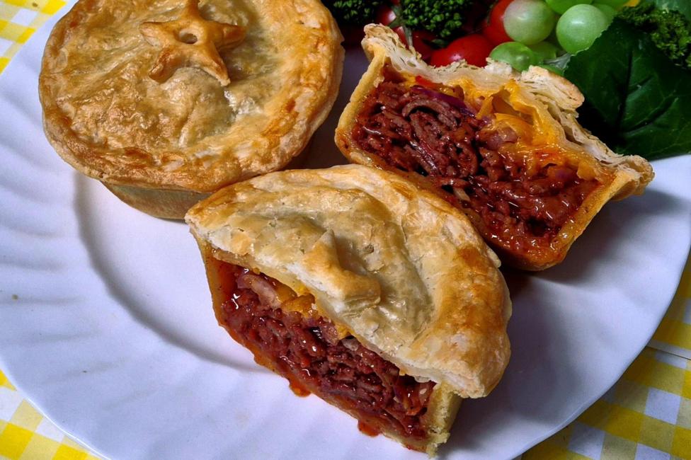Scottish kebab pie crowned UK 'pie of pies' - BBC News