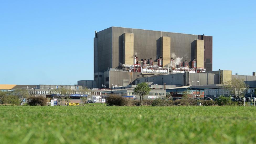 Hartlepool and Heysham nuclear power extended to 2028 - BBC News