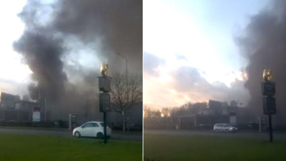 Corby hotel fire causes residents to flee - BBC News