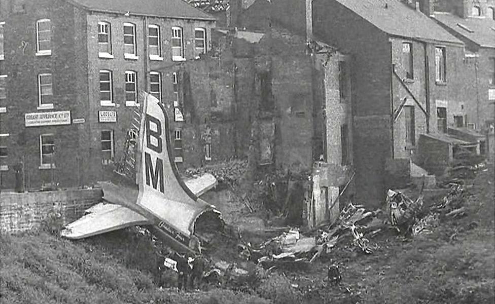 Stockport air disaster: The holiday flight that ended in catastrophe ...