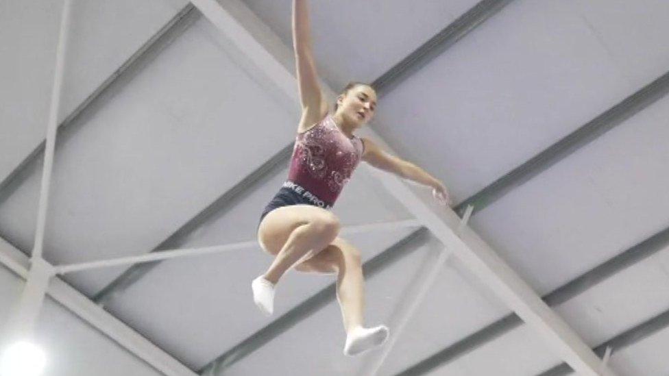 Northampton trampolinists prepare for world championships - BBC News