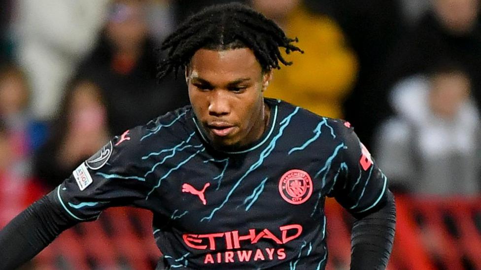 Micah Hamilton: Manchester City youngster joins Middlesbrough - BBC Sport