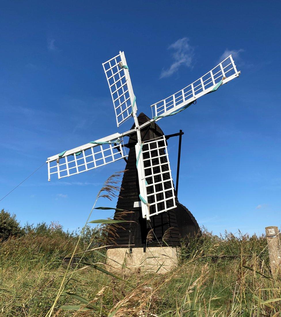 England's Big Picture: 3 October - 9 October 2022 - BBC News
