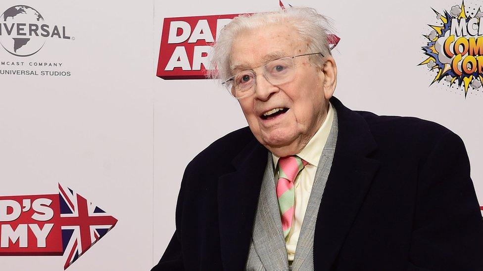 Jimmy Perry dies: 'Amazing' Dad's Army creator remembered - BBC News