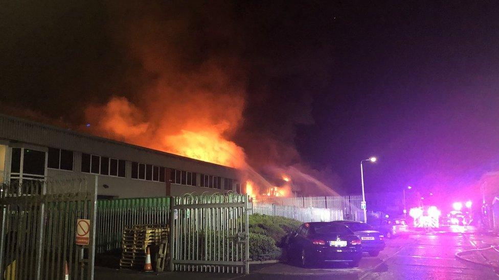 Firefighters tackle 'challenging' fire in Waltham Abbey - BBC News