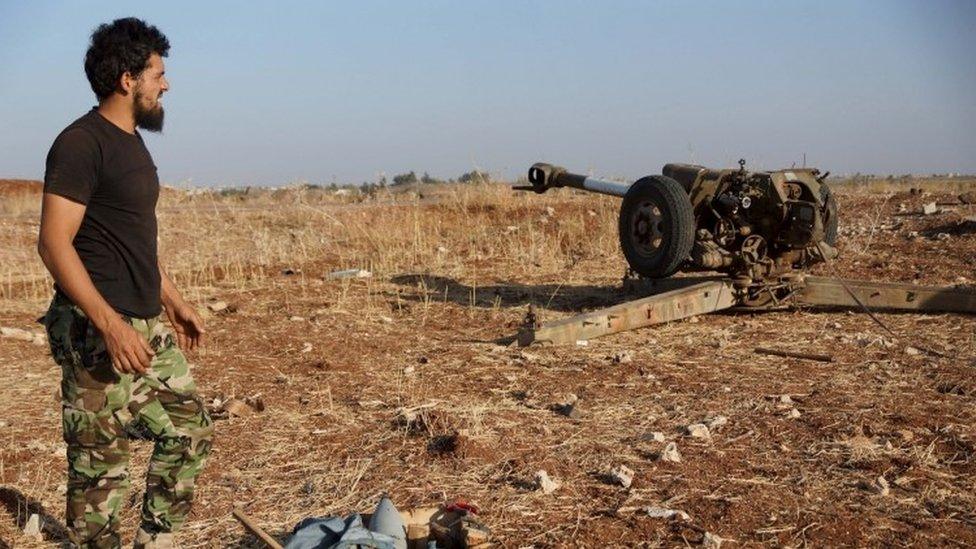 Syria conflict: FSA rebels reject Russia military help - BBC News