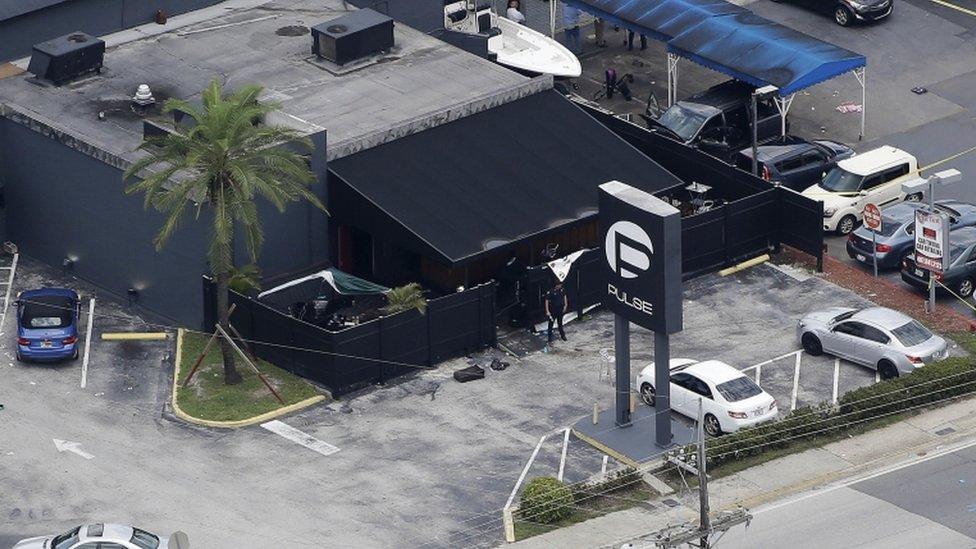 Pulse nightclub shooting: Gunman's wife bailed pending trial - BBC News