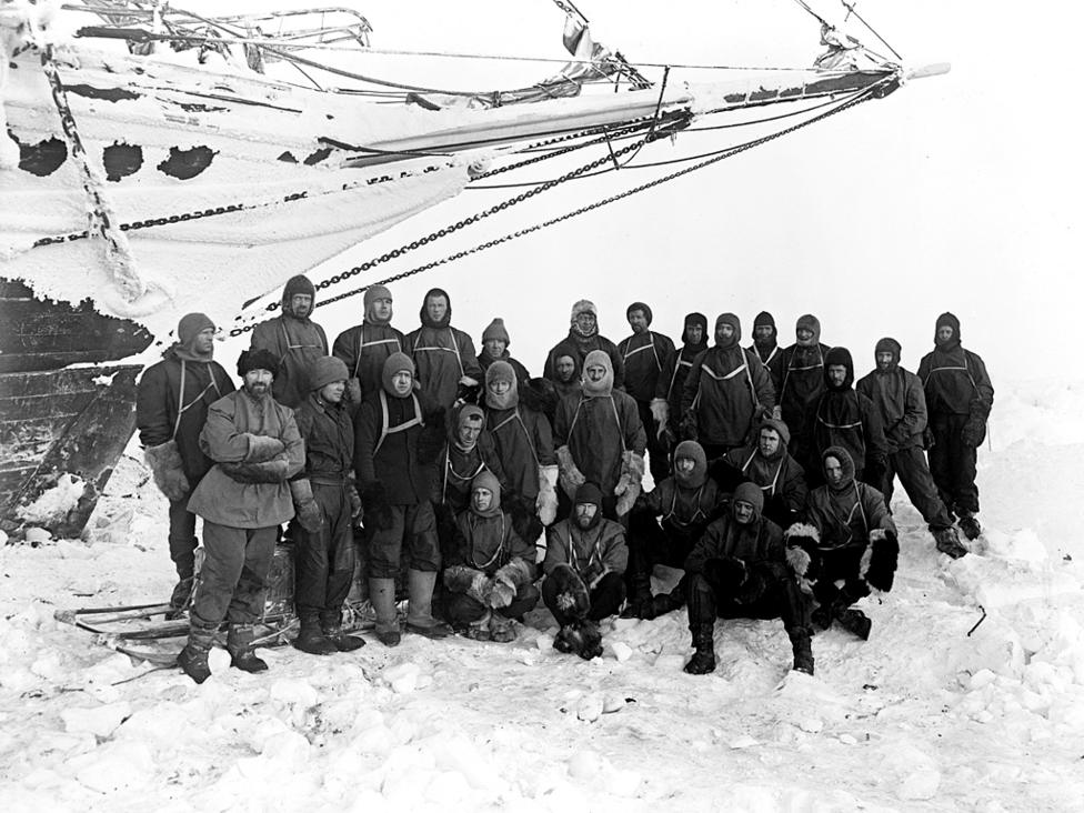 Stark images of Shackleton's struggle - BBC News