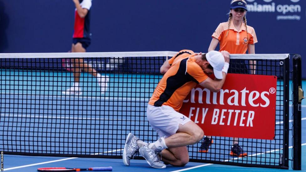 Andy Murray out for 'extended period' with ankle injury - BBC Sport