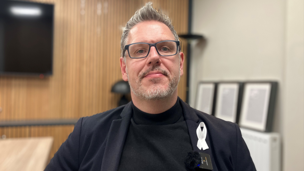 Richard Cooper confirmed as West Mercia Police's chief constable - BBC News