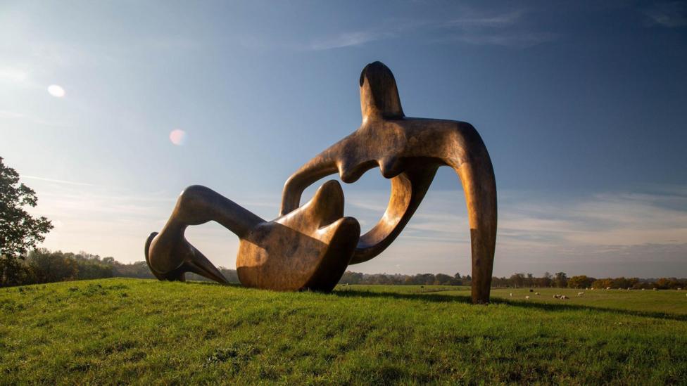 Henry Moore: New activities engage children in art of sculpture - BBC News