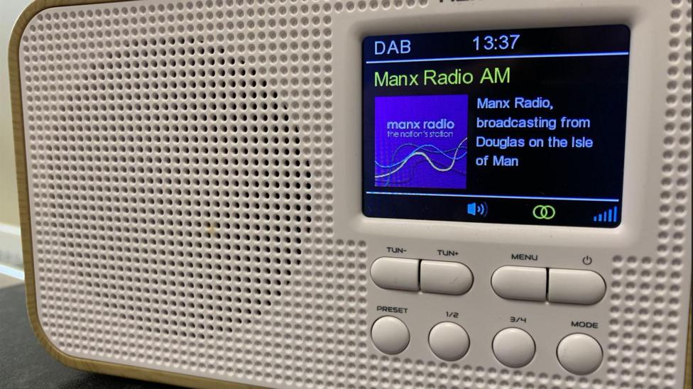 Isle of Man radio stations go digital in three-year trial - BBC News