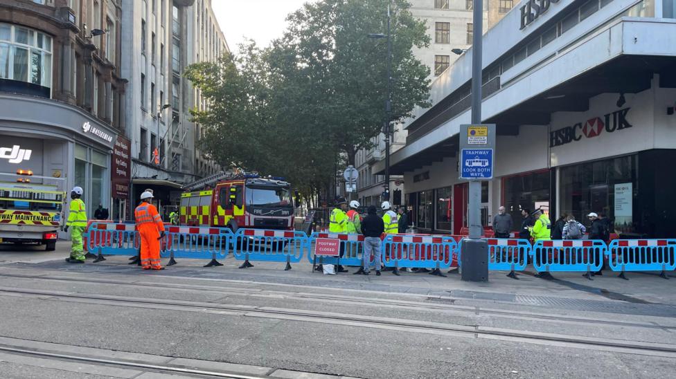 Four treated after Birmingham hotel evacuated during fire - BBC News