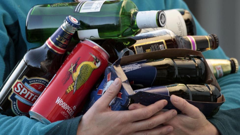 Changes to Torbay anti-booze measures introduced - BBC News