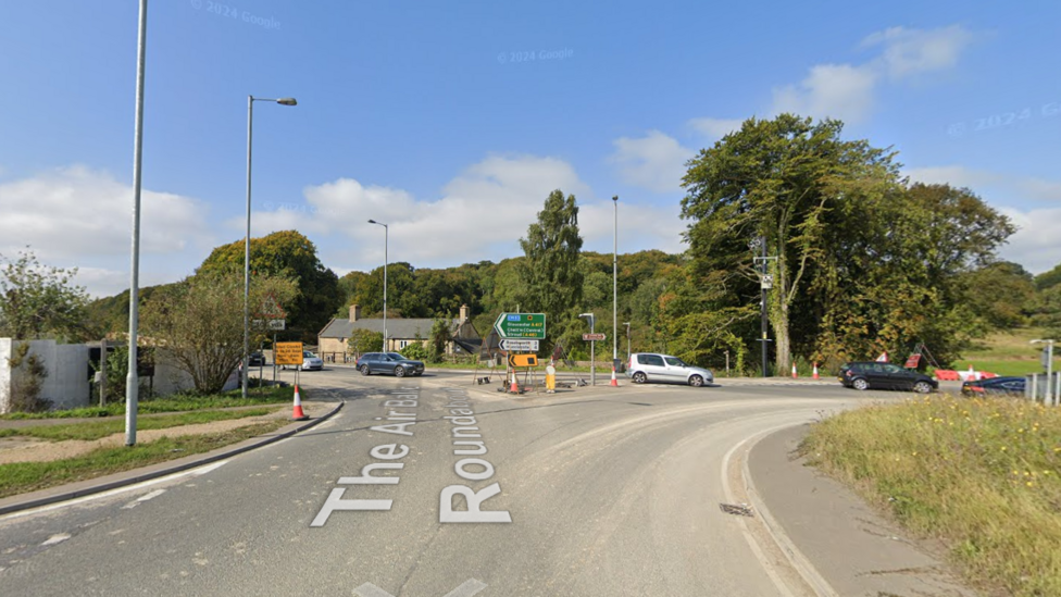 M5 traffic: Overnight northbound closure after huge diesel spill - BBC News