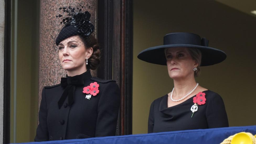 Remembrance Sunday 2024: Pictures of the ceremony at the Cenotaph - BBC ...