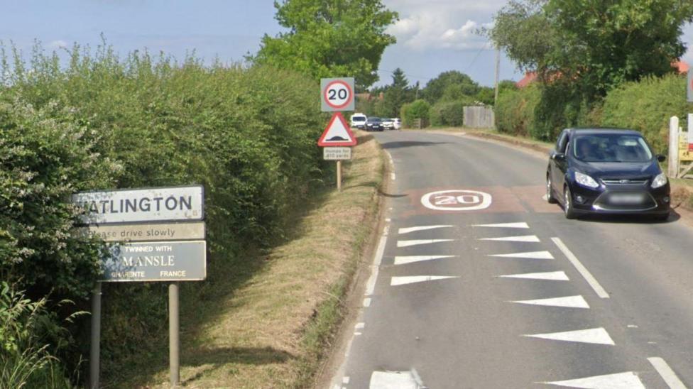 Watlington: The 50-year relief road row that many can't bypass - BBC News