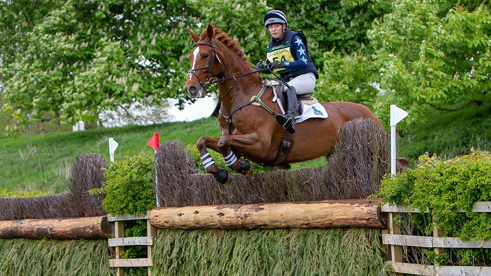 In pictures: Horse trials at Floors Castle - BBC News