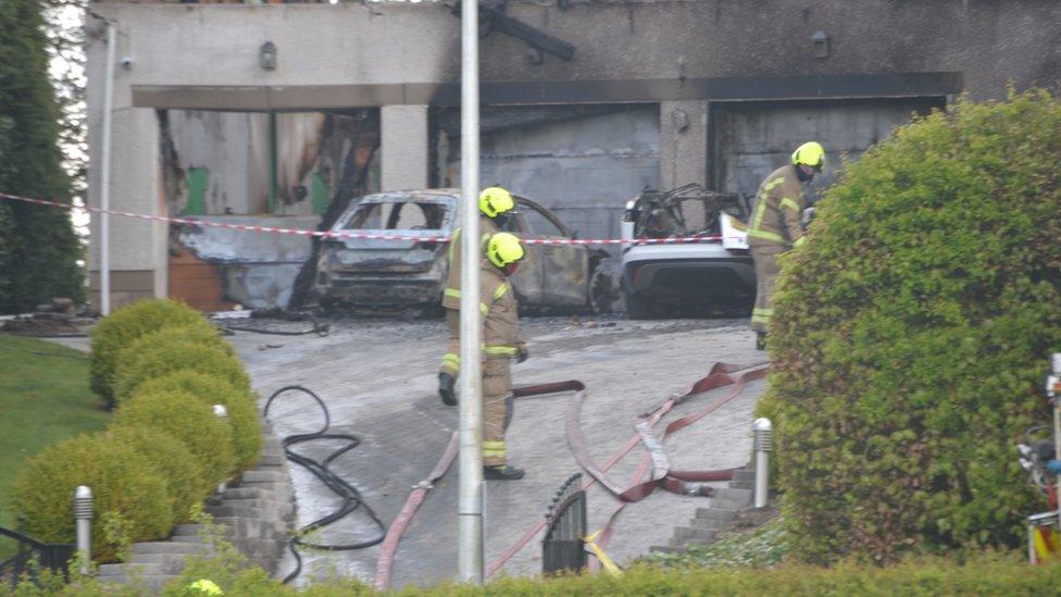 Images released after Peter Lawwell home fire attack - BBC News