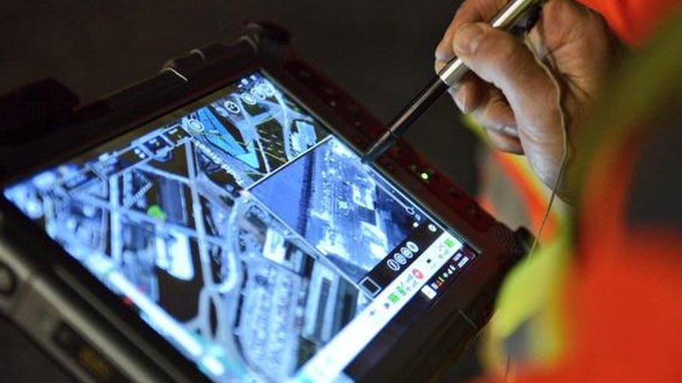 Large fire damages Manchester city centre CWS building - BBC News