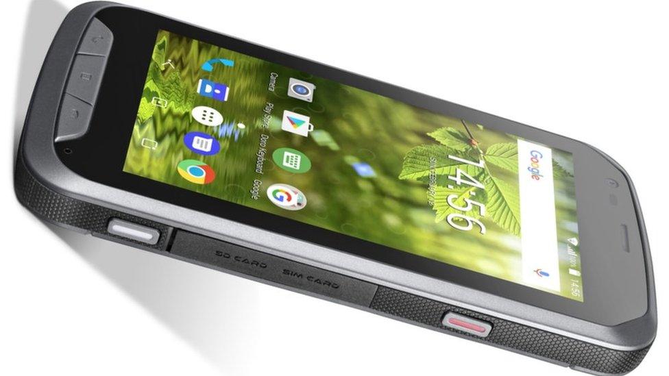 Lone workers' phone has red alarm button - BBC News