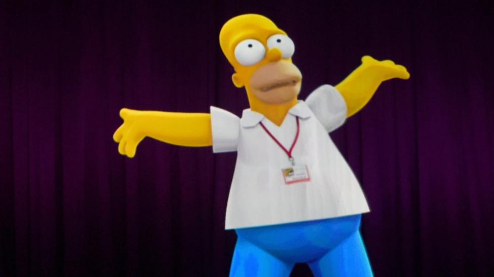 The Simpsons broadcasts its 600th episode - BBC News