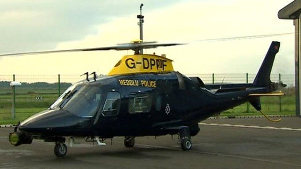 Dyfed-Powys Police to hand helicopter cover to NPAS - BBC News