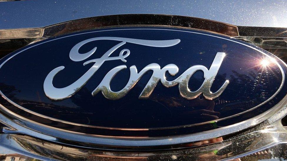 Ford profits fall as it warns on US economic risks - BBC News