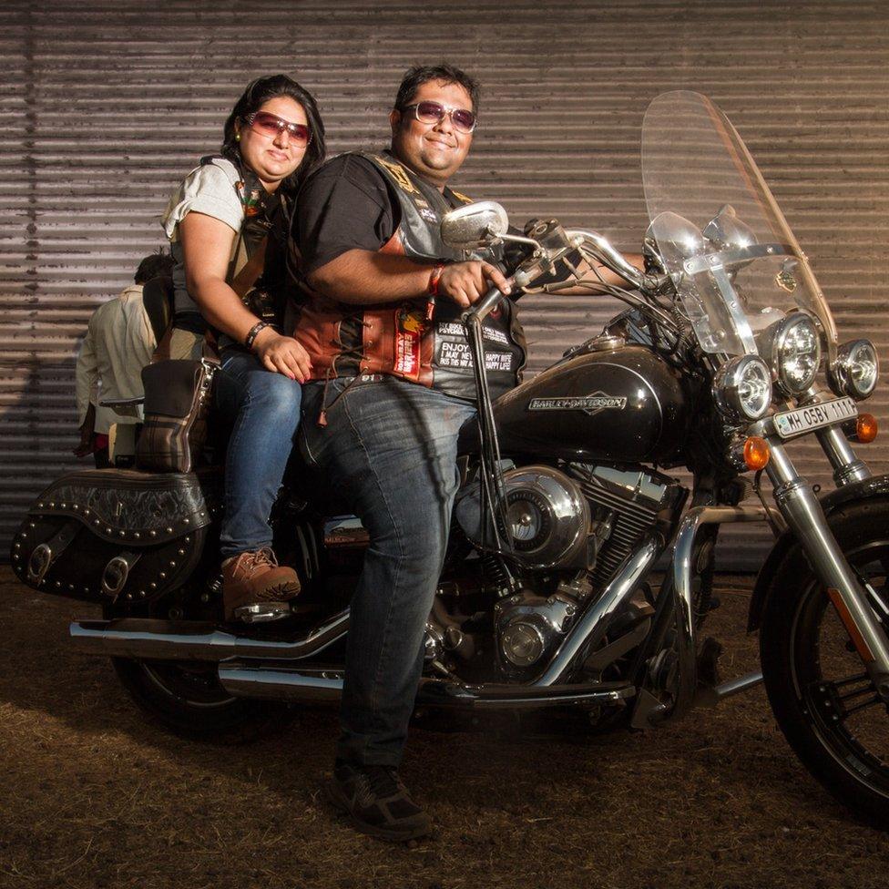 Motorcycle diaries: The new wave of Indian bikers - BBC News
