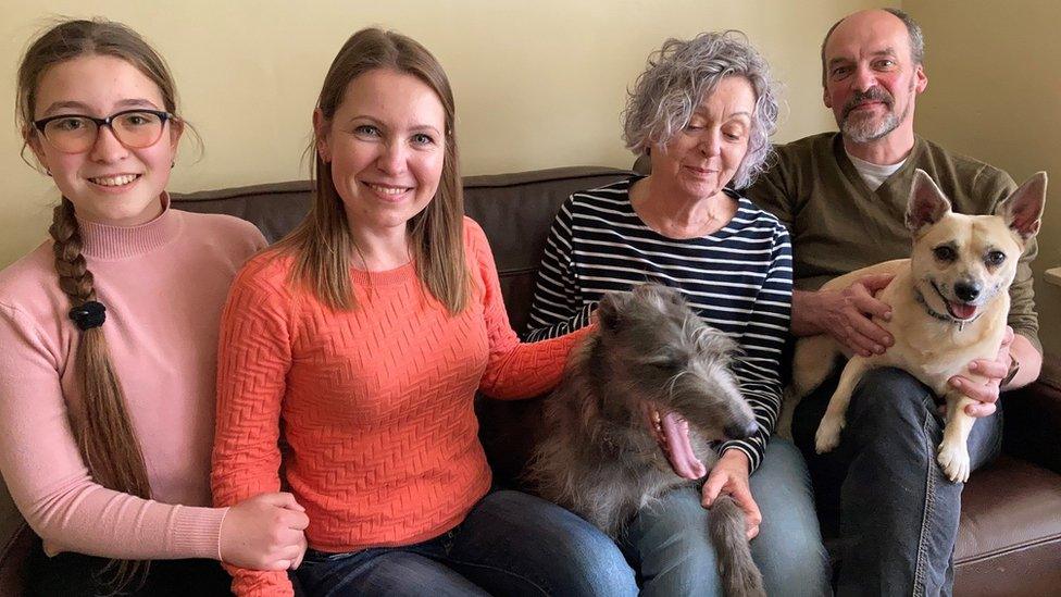 Ukrainian woman pays tribute to city's welcome - BBC News