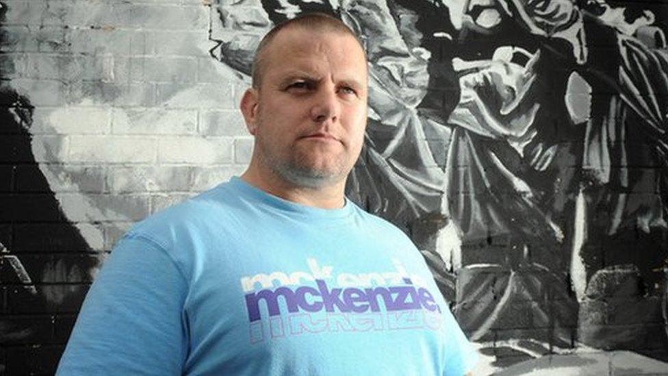 Warren Crossan: Organised crime links to killing 'not ruled out' - BBC News