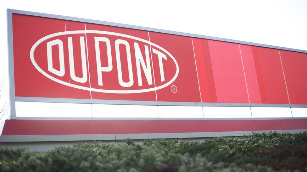 Dow and Dupont merger gets EU go-ahead - BBC News