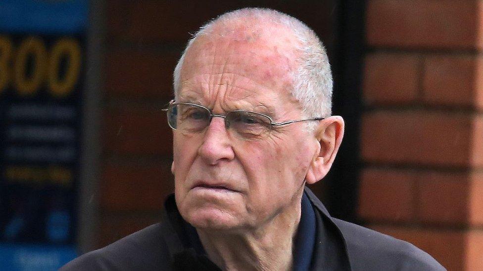 Bishop's Stortford College teacher jailed for child abuse images - BBC News