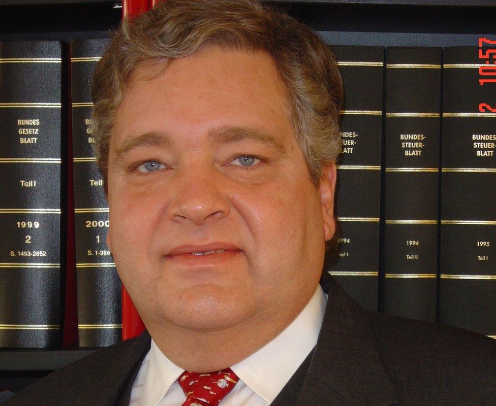 Wonka kids pay tribute to Gene Wilder - BBC News