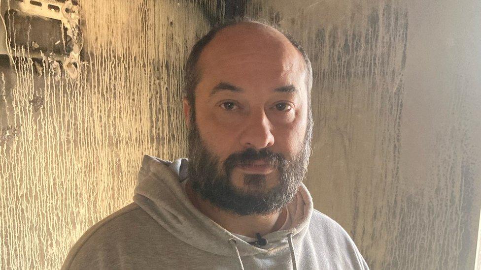 Sutterton fire: Charger warning as blaze rips through home - BBC News