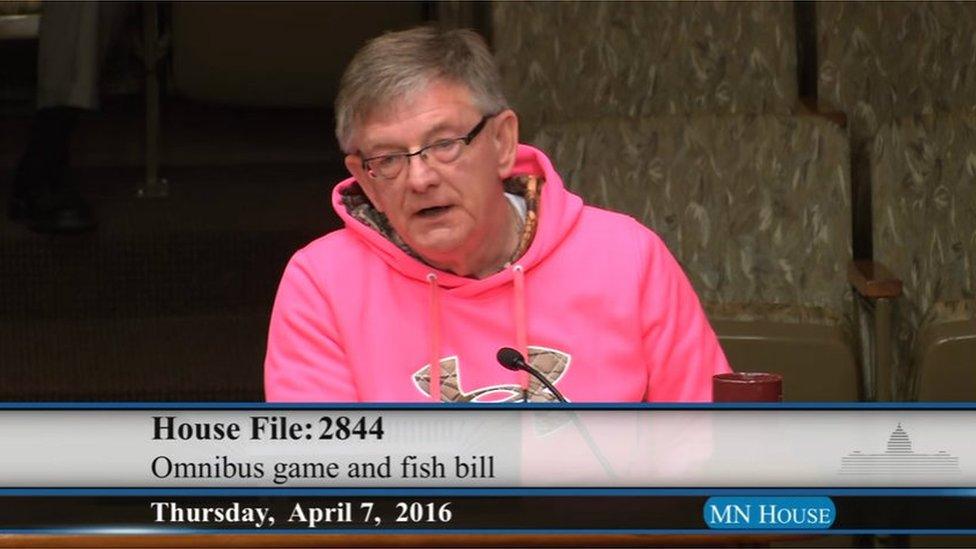 Can going pink draw more female hunters? - BBC News