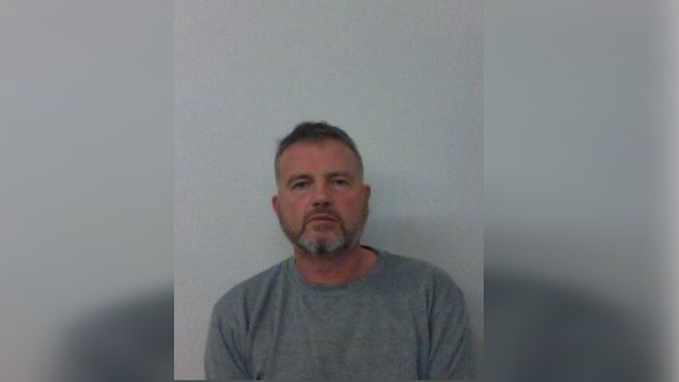 Mark Lally jailed for stabbing woman eight times - BBC News