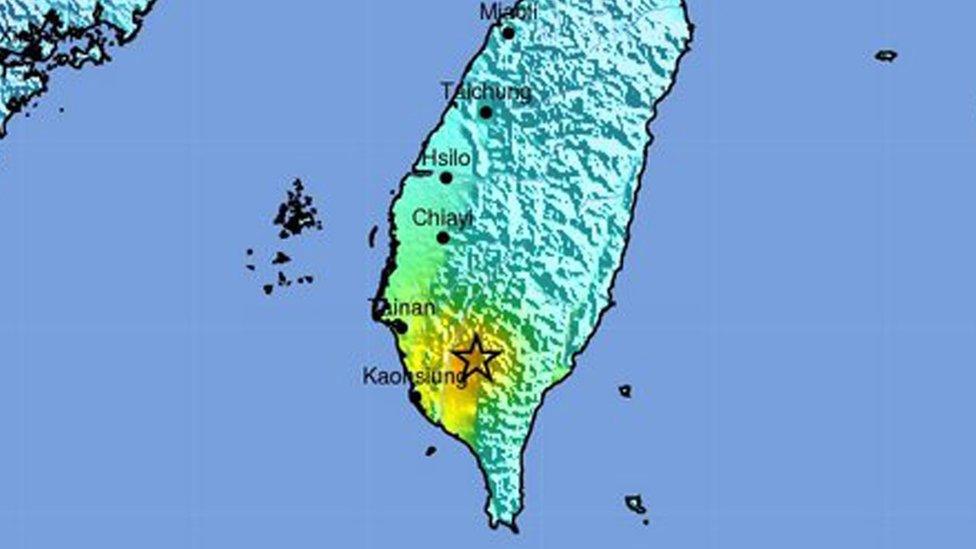 Taiwan earthquake: Eight-year-old rescued after 60 hours - BBC News