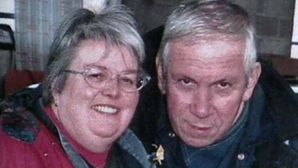 Murderers Lee and Robert Firkins get fresh hope of appeal - BBC News