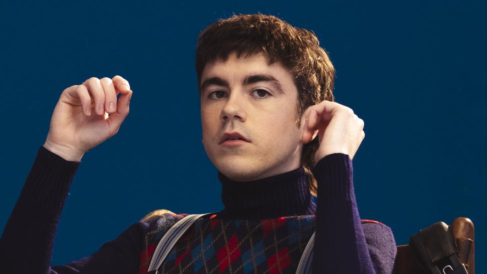 Declan McKenna: 'I realised I don't have to be serious' - BBC News