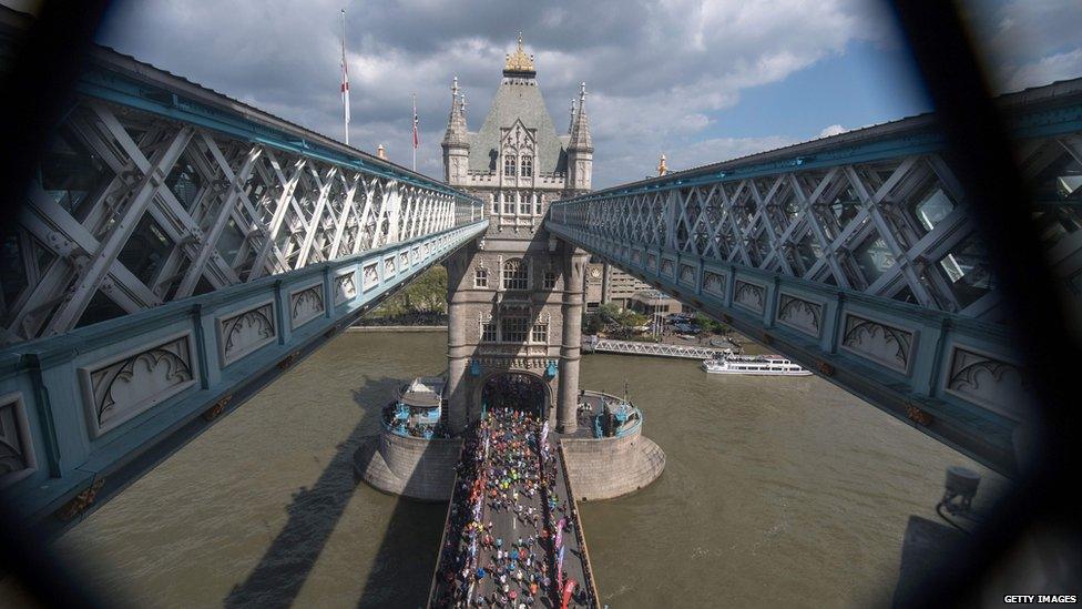 London Marathon: Famous runners, washing machines and record breakers ...